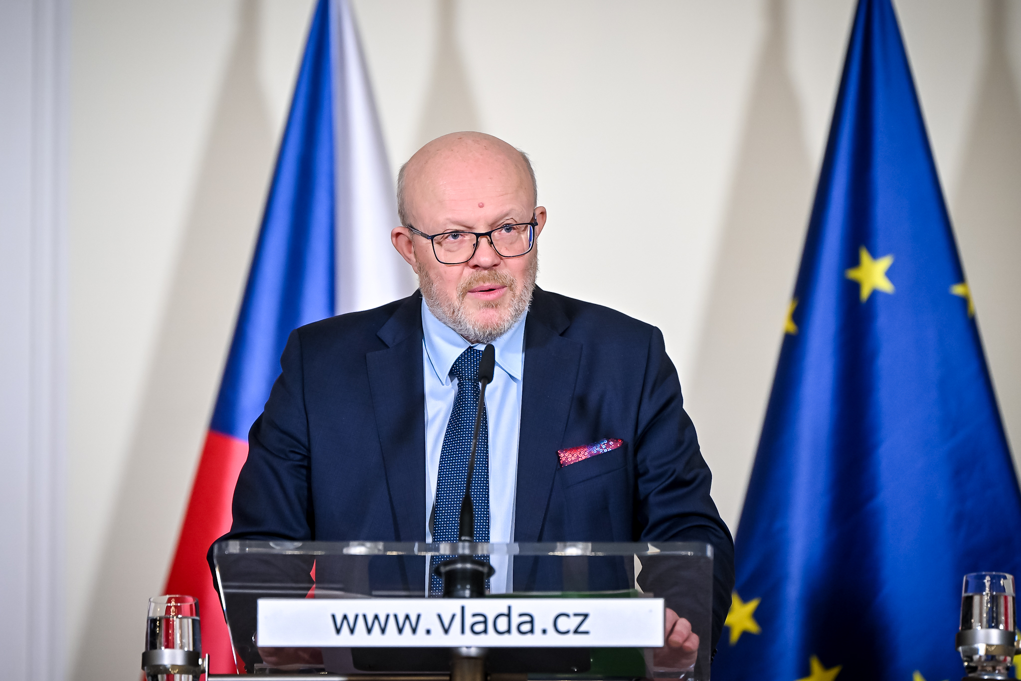 Vláda se zabývala vyhodnocením plnění maastrichtských konvergenčních ...